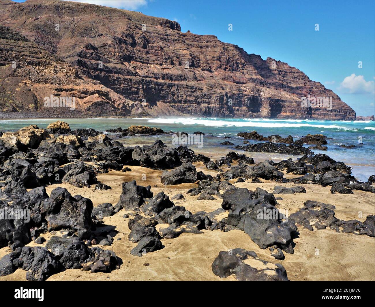 Lava cliffs hi-res stock photography and images - Alamy