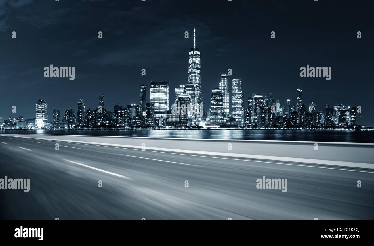 Empty nyc street hi-res stock photography and images - Alamy