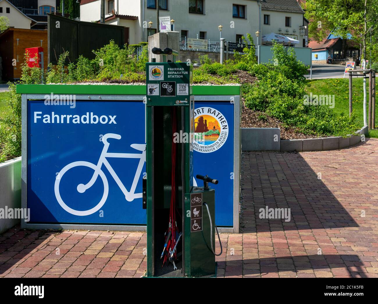 Box bicycle hi-res stock photography and images - Alamy