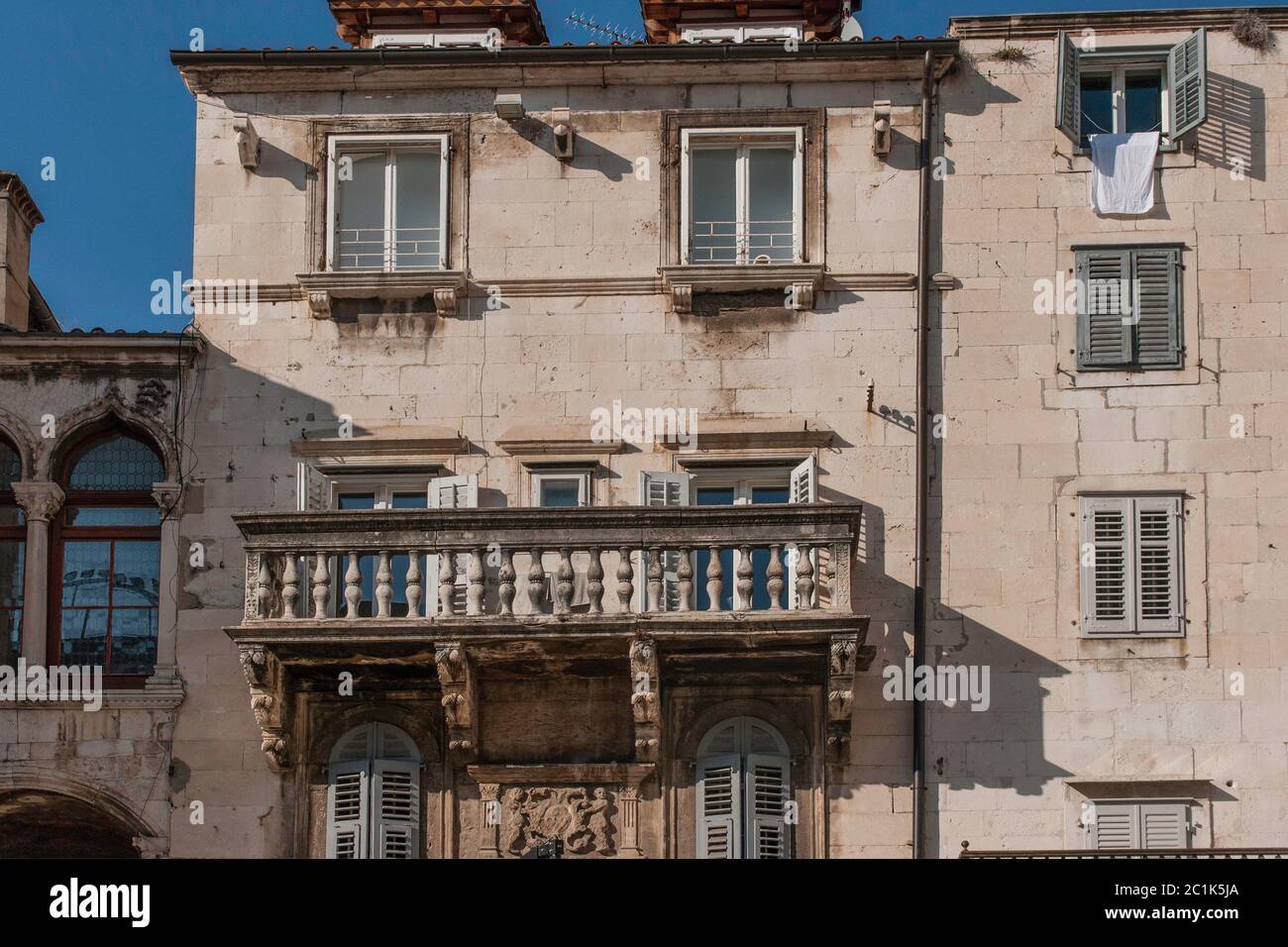 Venetian balcony hi-res stock photography and images - Alamy