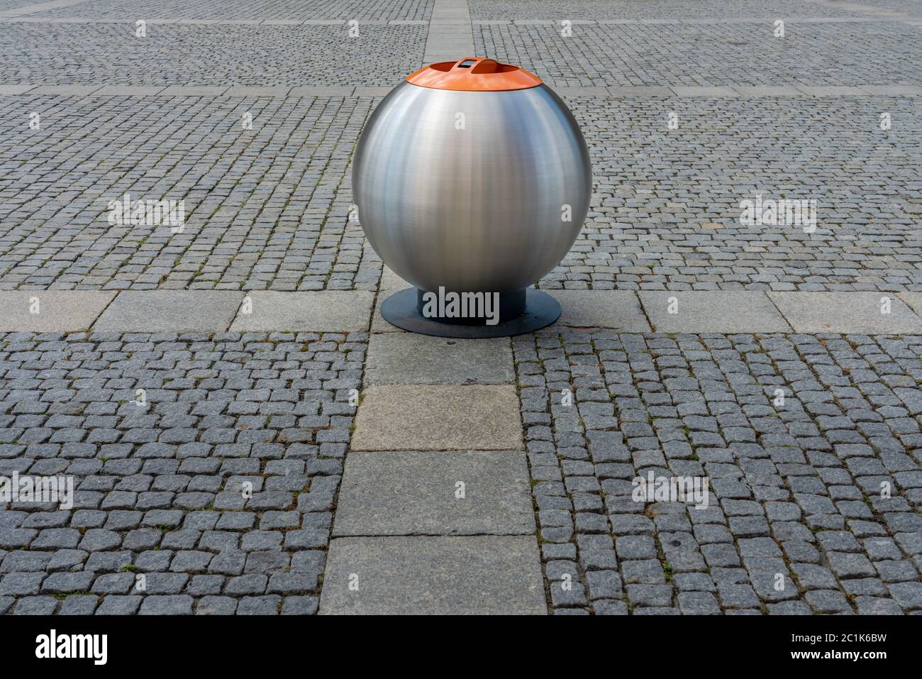 modern waste bin Stock Photo - Alamy