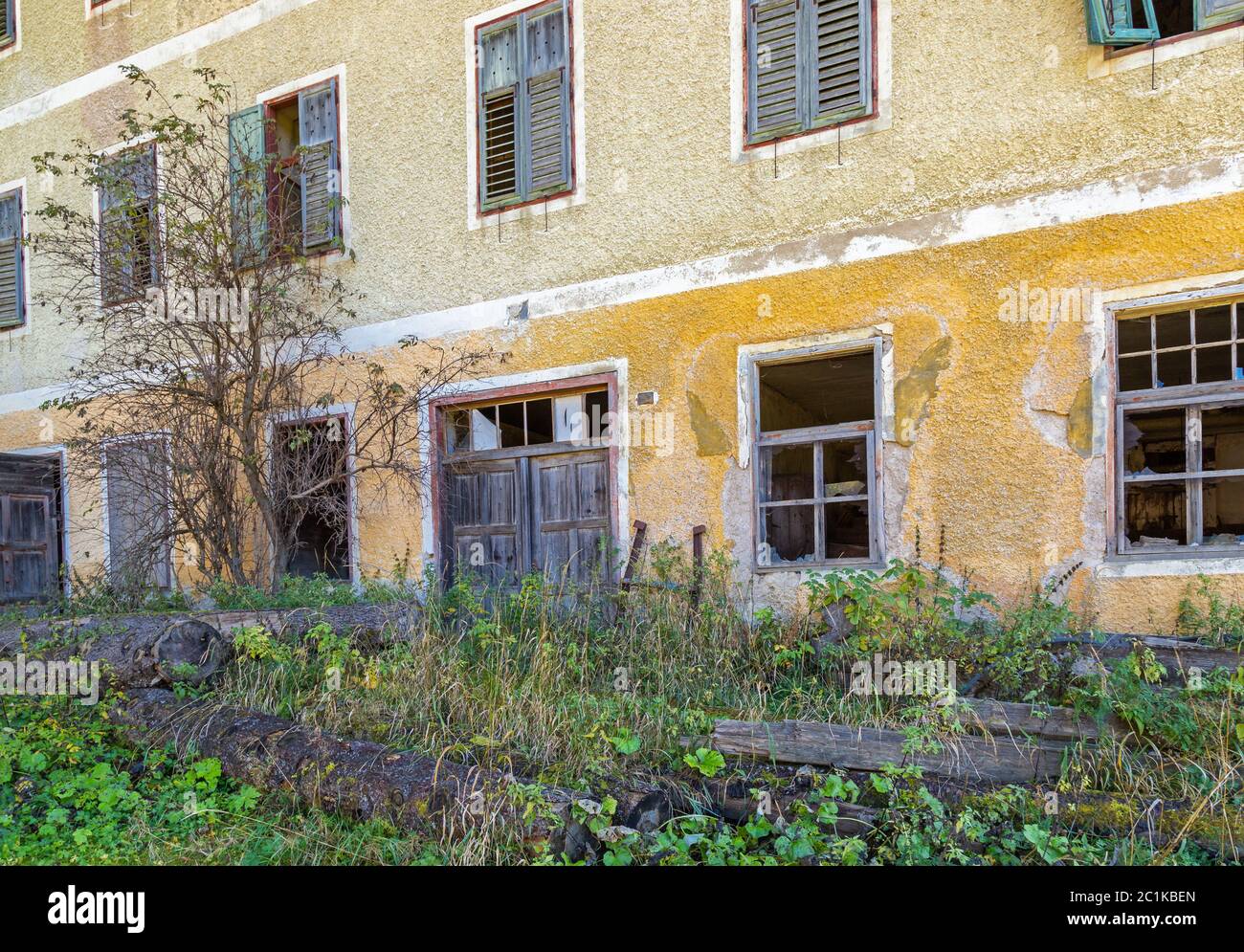 Lost place dilapidated building hi-res stock photography and images - Alamy