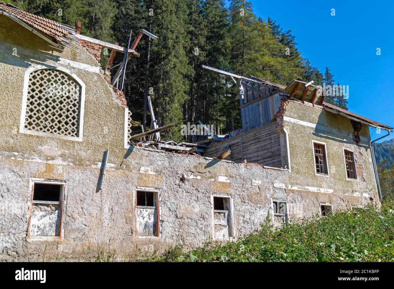 Lost place, ruin, dilapidated building in Prags, South Tyrol Stock ...