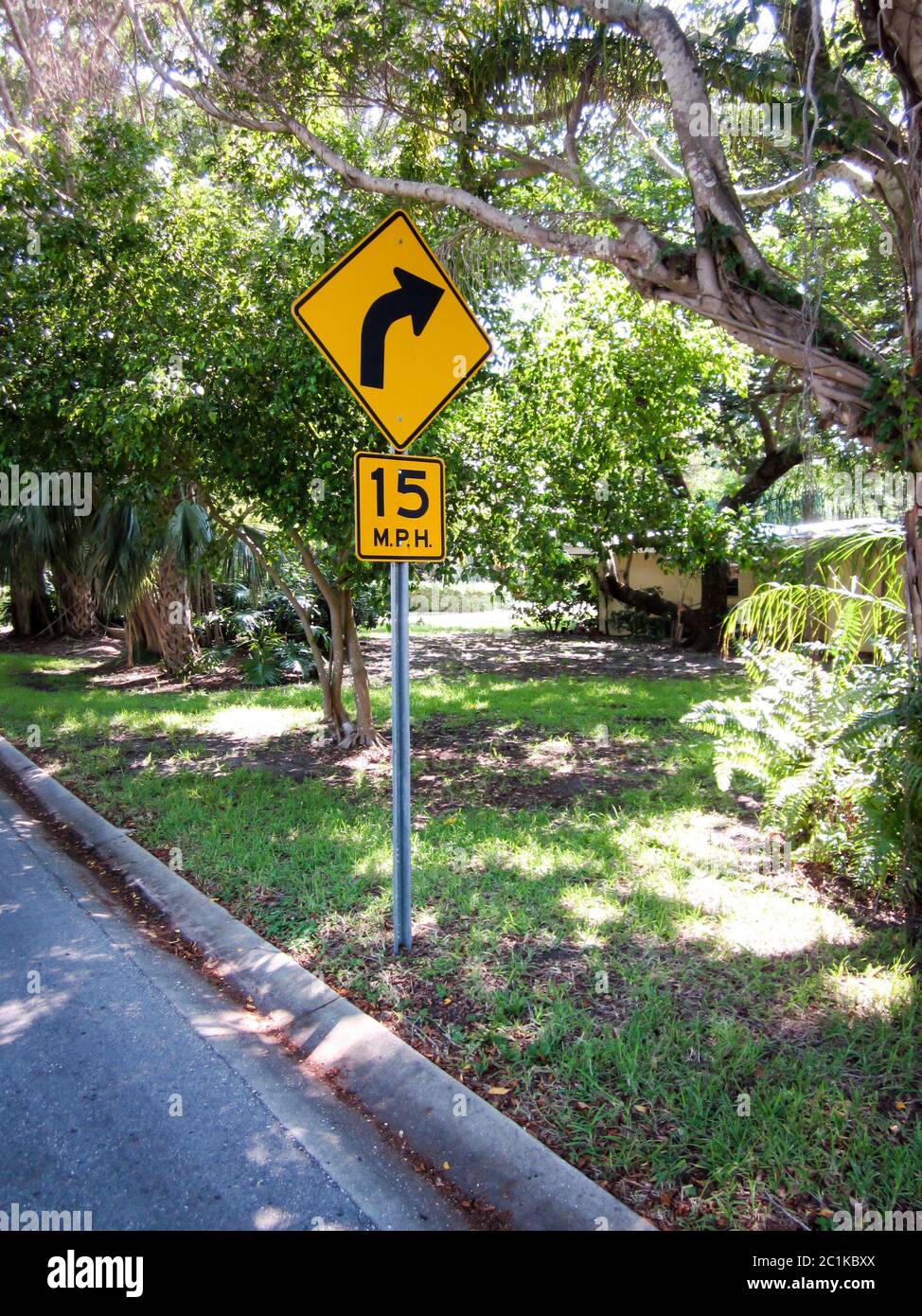 traffic sign right turn Stock Photo - Alamy traffic sign right turn Stock Photo - Alamy