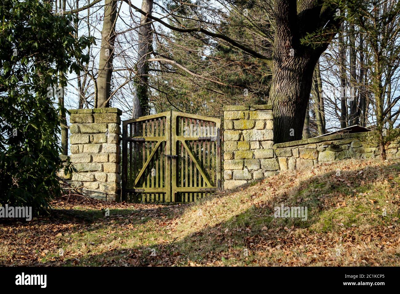 Closed brown wood gate hi-res stock photography and images - Alamy