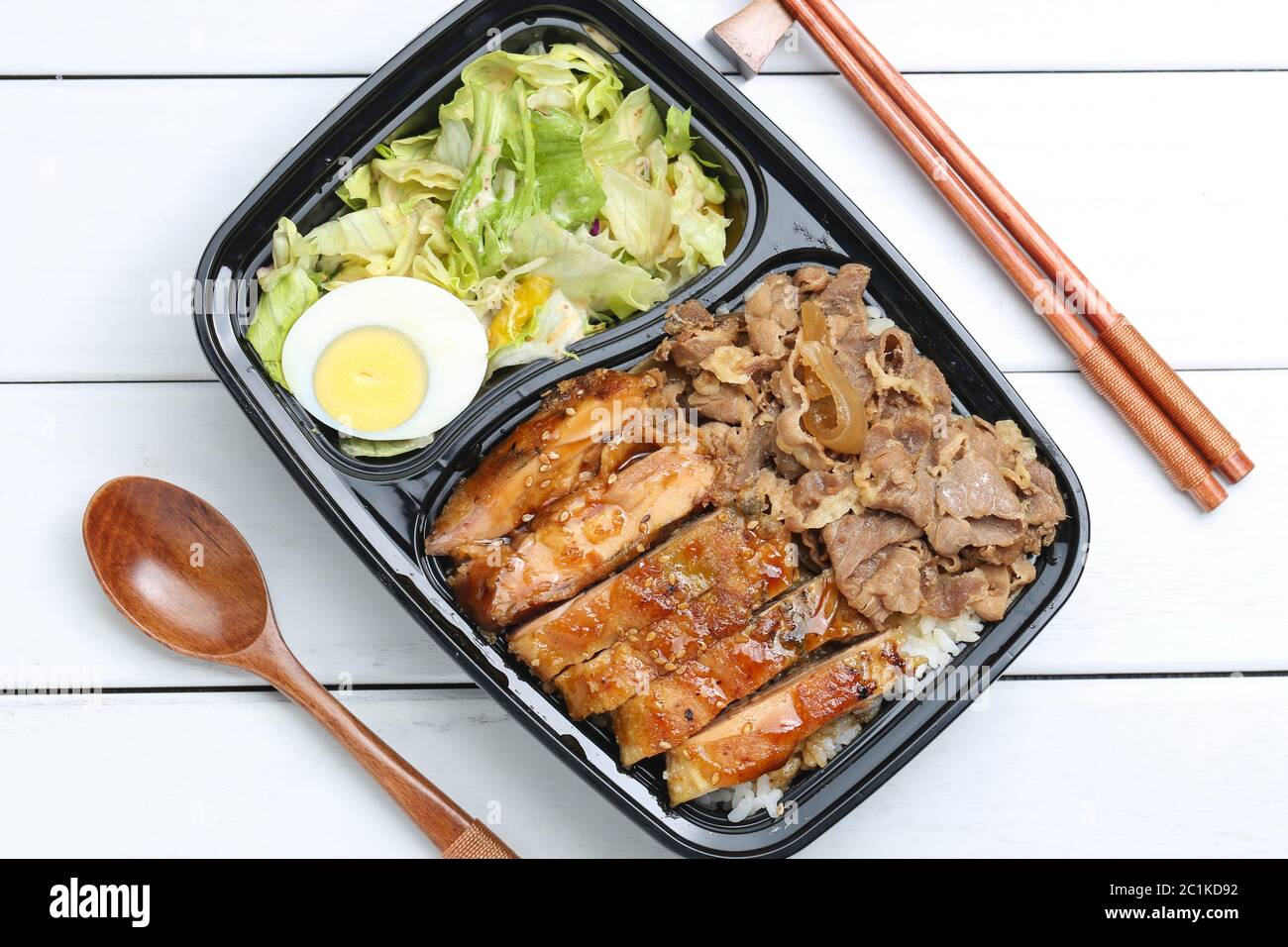 Japanese bento package hi-res stock photography and images - Alamy