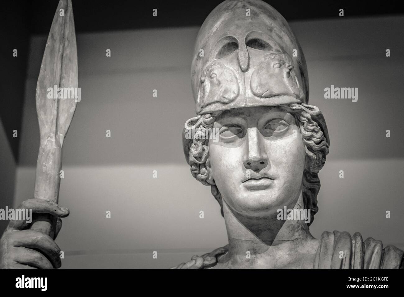 Statue of goddess athena hi-res stock photography and images - Alamy