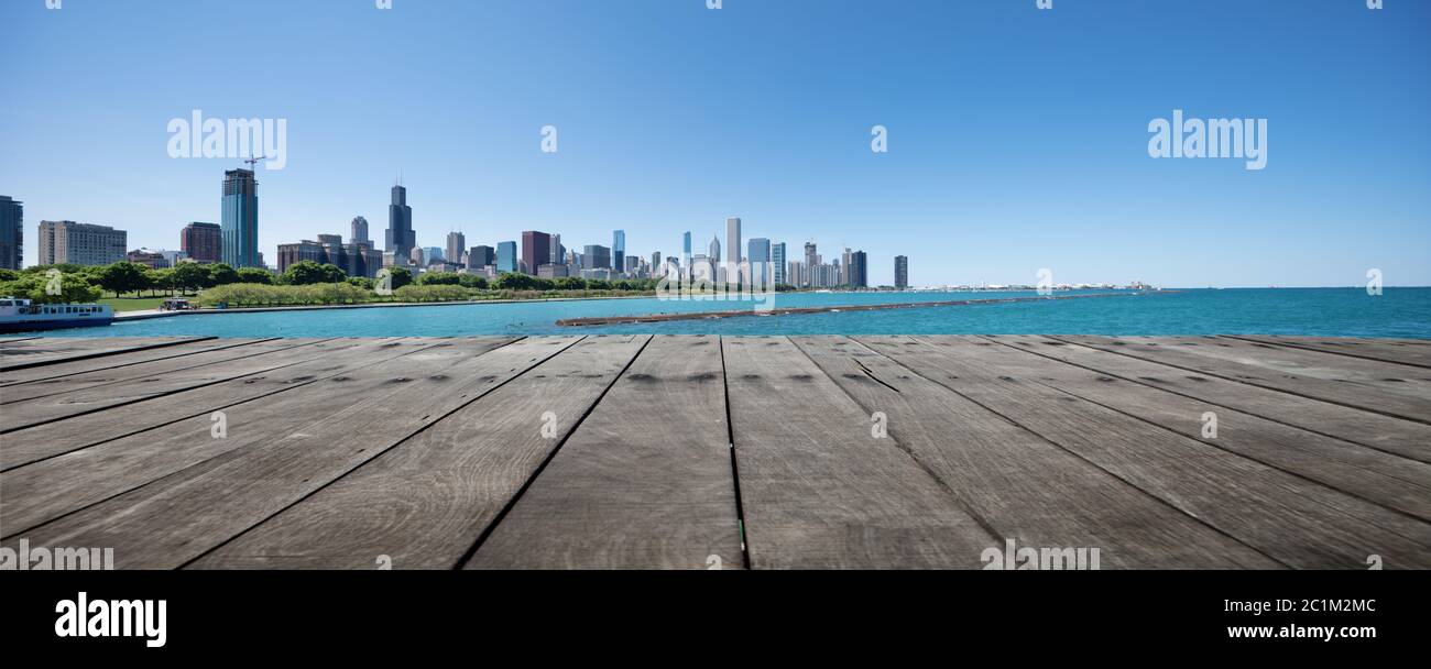 empty ground with modern cityscape in chicago Stock Photo - Alamy