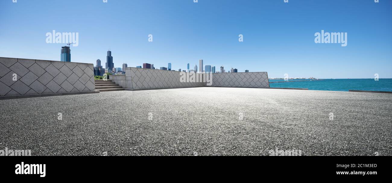 Empty chicago road downtown hi-res stock photography and images - Alamy