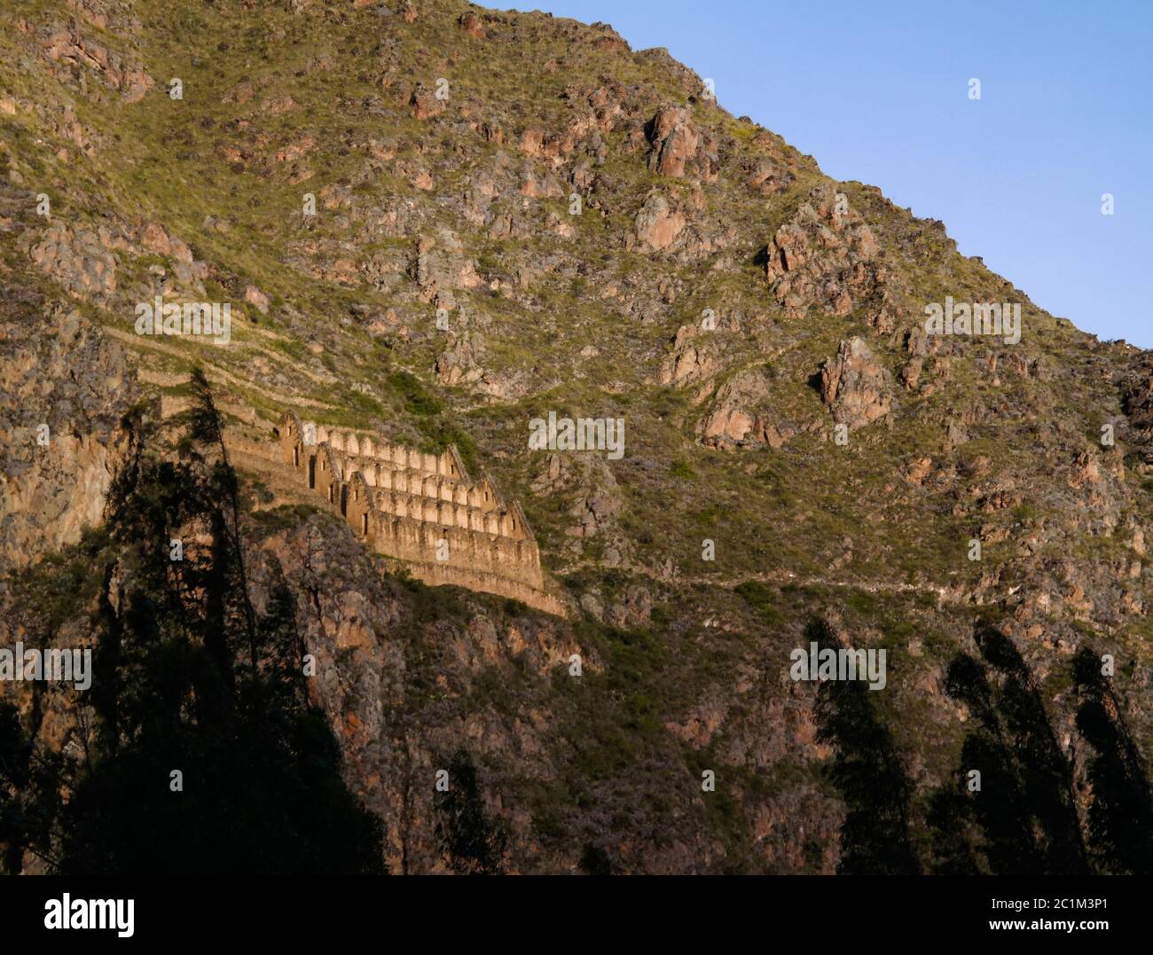 Pinkuylluna, Inca storehouses at Ollantaytambo archaeological site ...