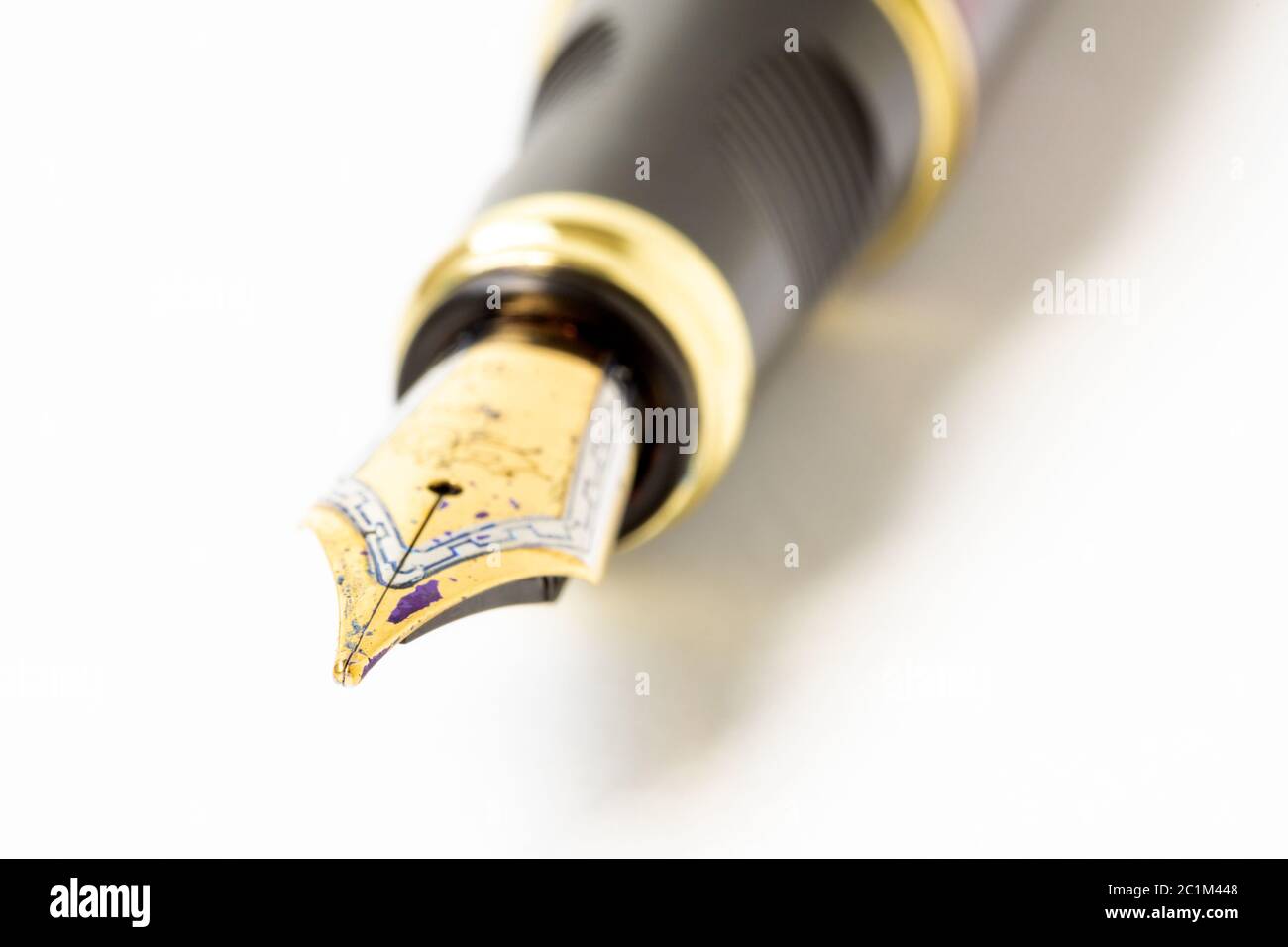 Tip of the fountain pen Stock Photo - Alamy