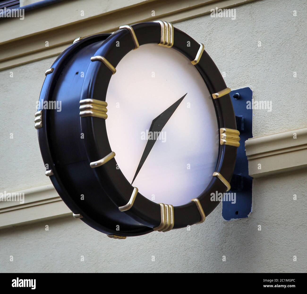 Clock patience hi-res stock photography and images - Alamy