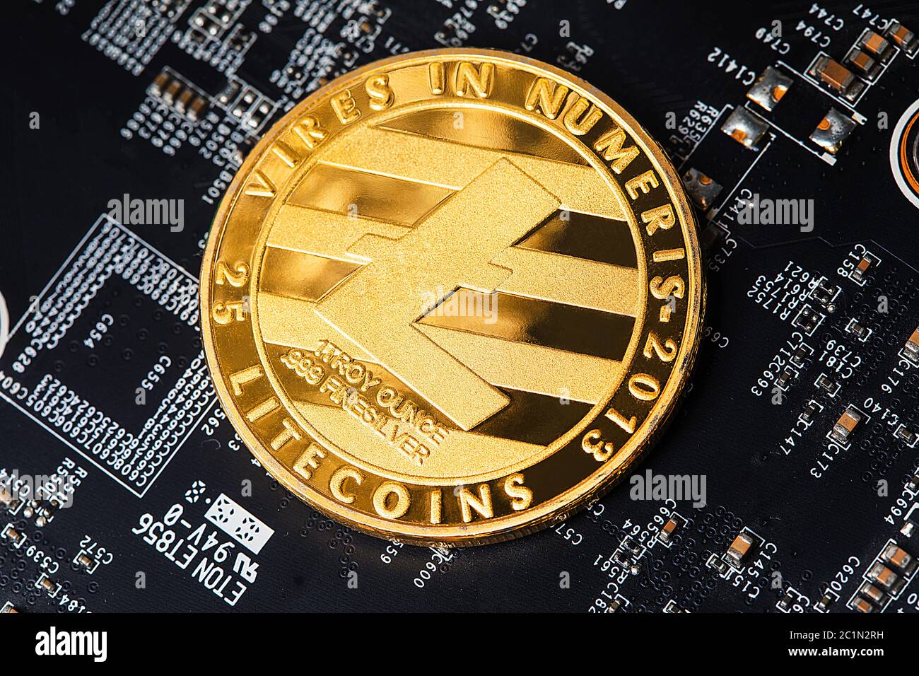 Digital bit hi-res stock photography and images - Alamy