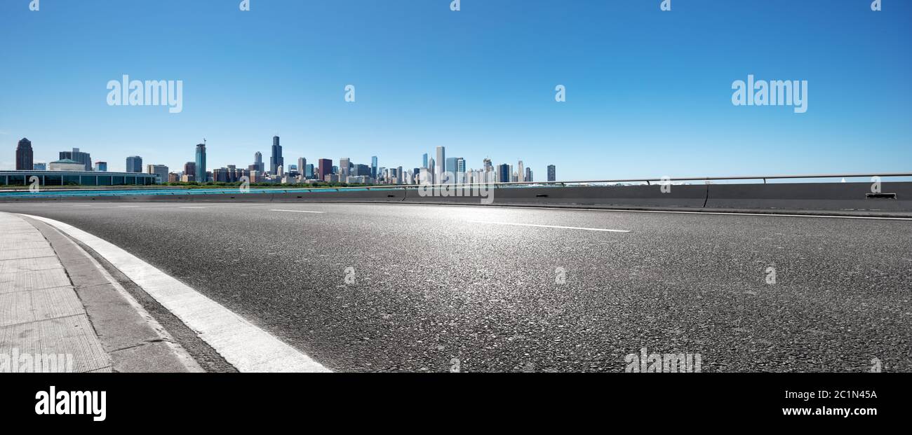 Empty city highway blurred motion hi-res stock photography and images ...