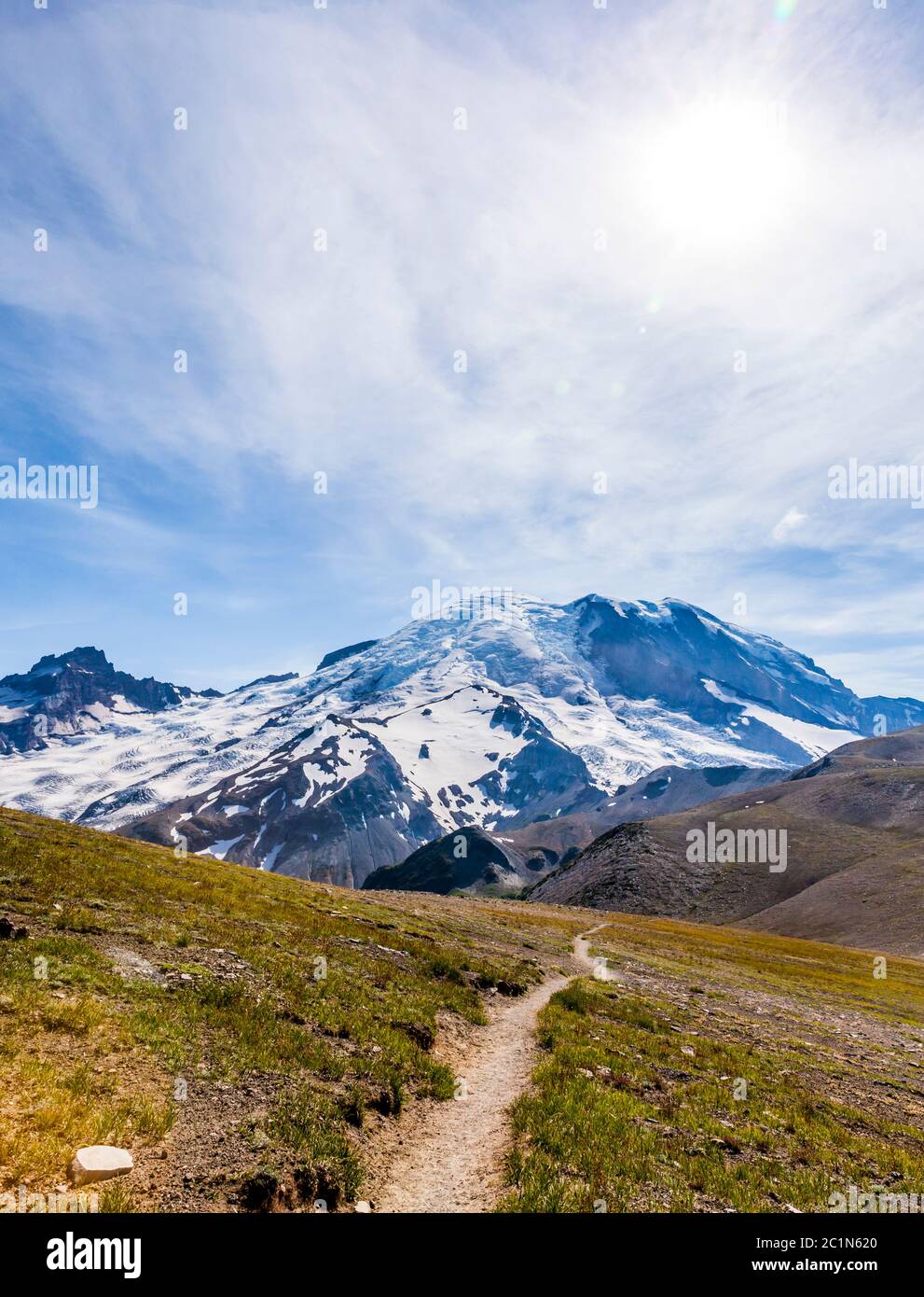 A hiking trail from 2nd Burroughs Mountain to 3rd Burroughs Mountain ...