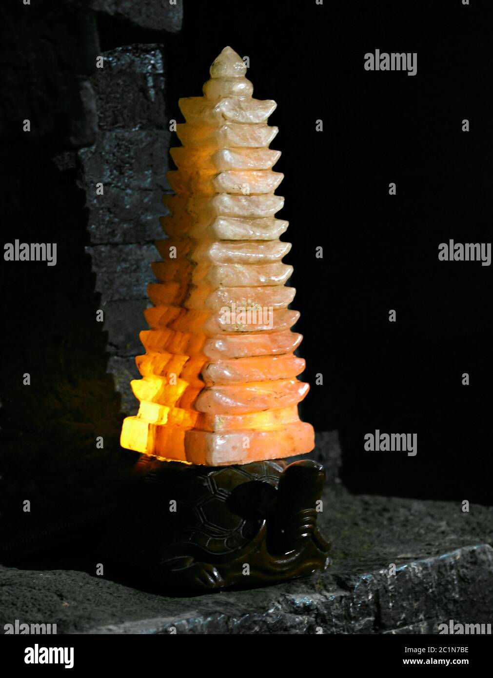 Temple stone lamp hi-res stock photography and images - Alamy