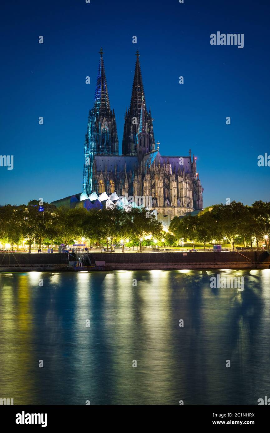 Cologne Cathedral at night Stock Photo - Alamy