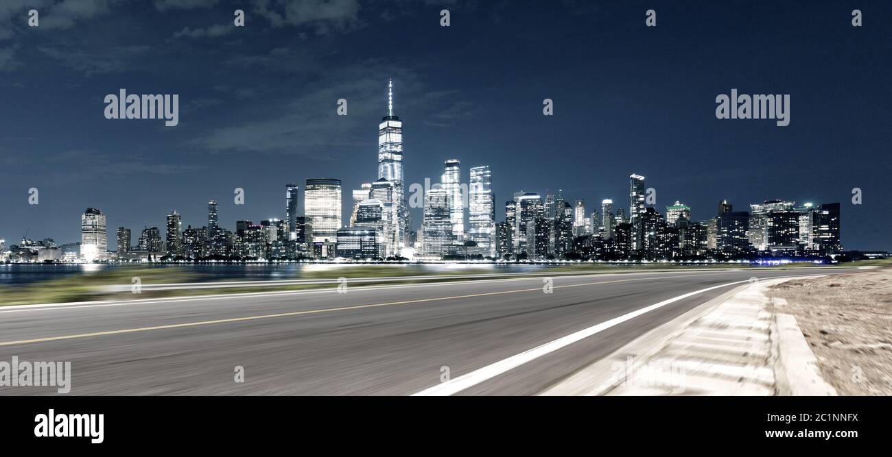 Empty highway at night hi-res stock photography and images - Alamy