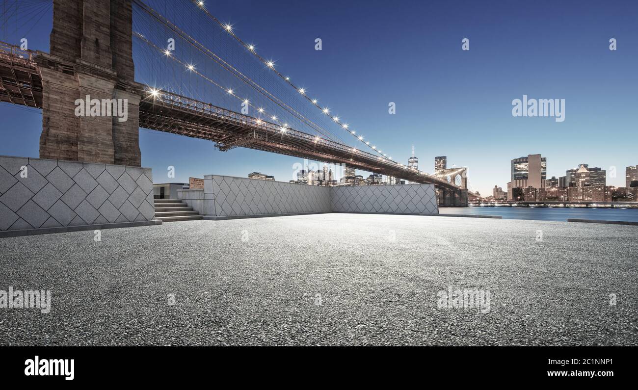 Empty new york street hi-res stock photography and images - Alamy