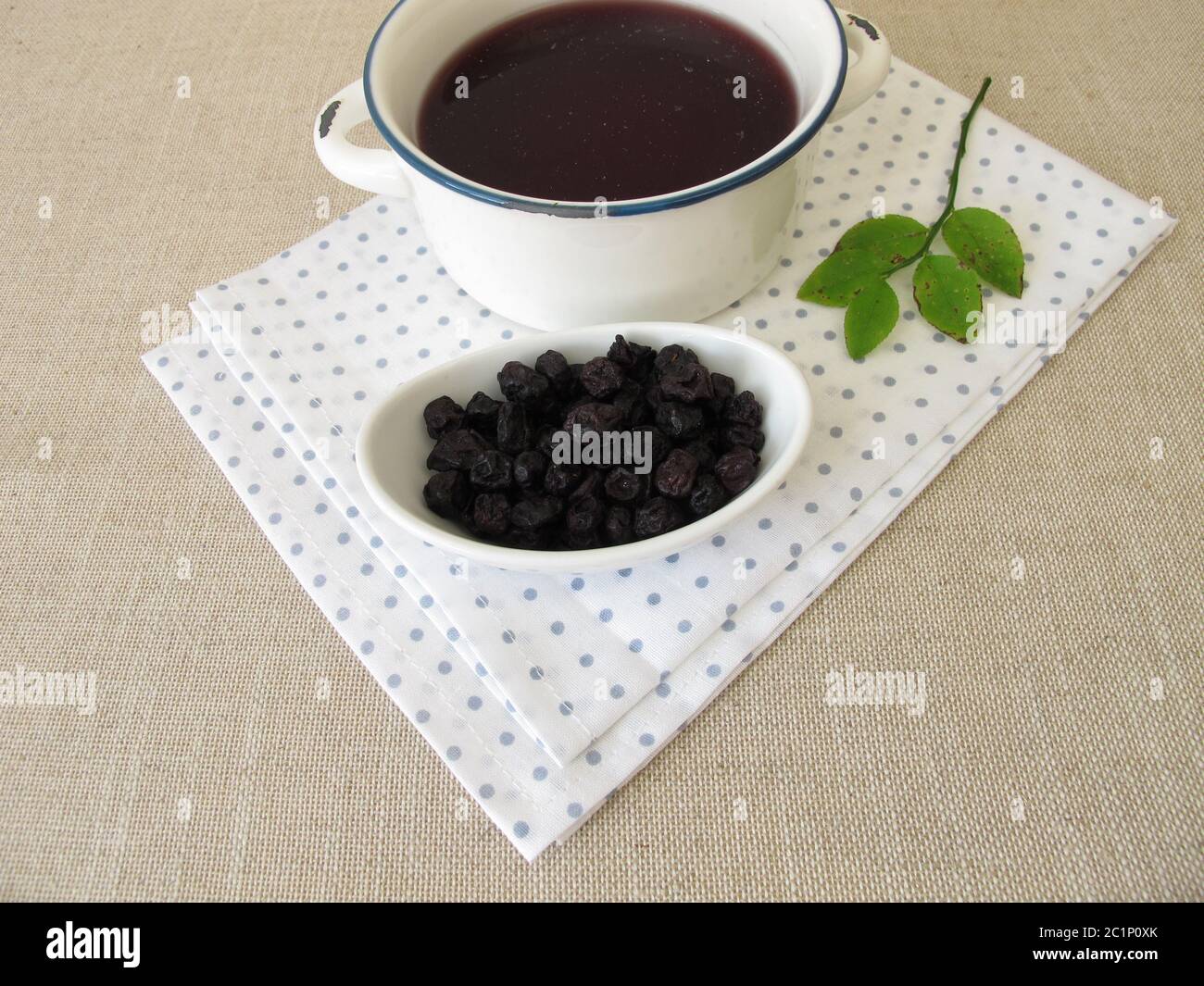 Blue dye bath from dried blueberries Stock Photo - Alamy