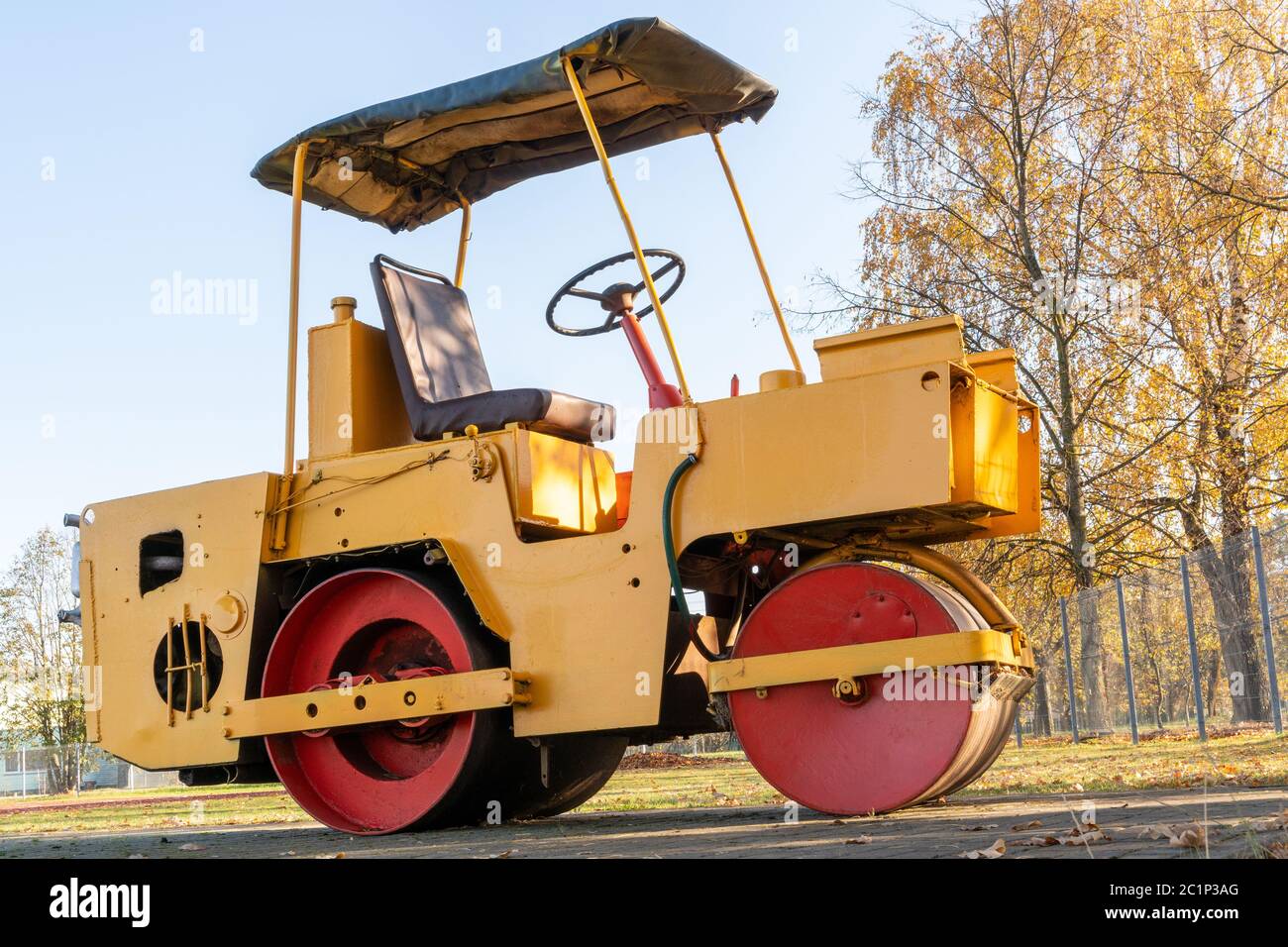 Small road roller Stock Photo - Alamy