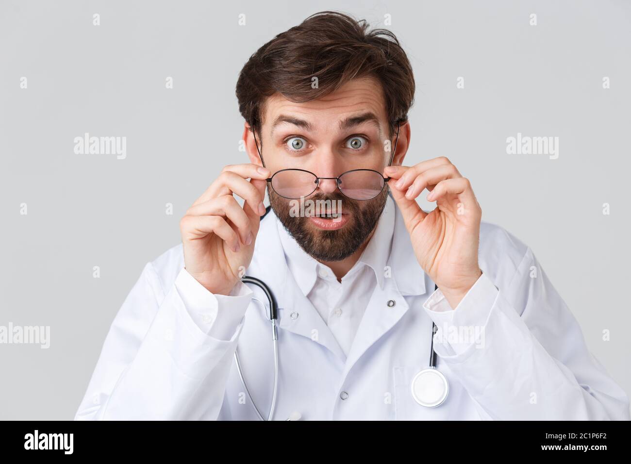 Emergency hospital drop off hi-res stock photography and images - Alamy