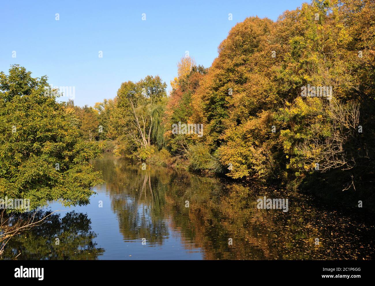 Leine River in the autumn in Hannover Stock Photo - Alamy