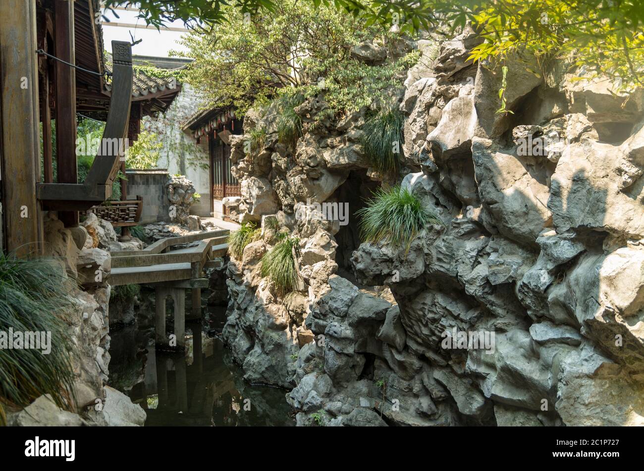 Shanghai China Emperors Palace in the Garden Stock Photo - Alamy
