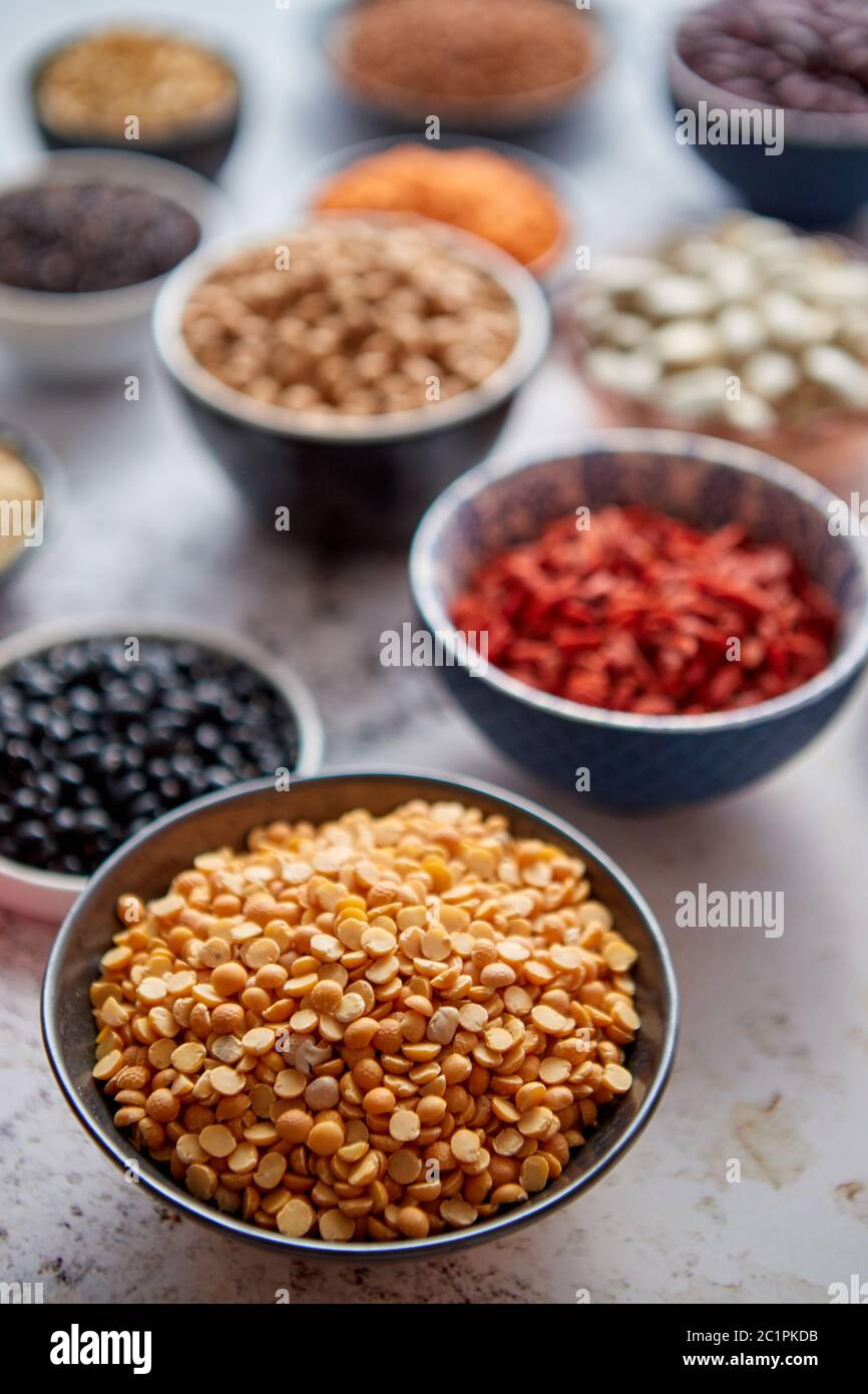 Lentil seeds hi-res stock photography and images - Alamy