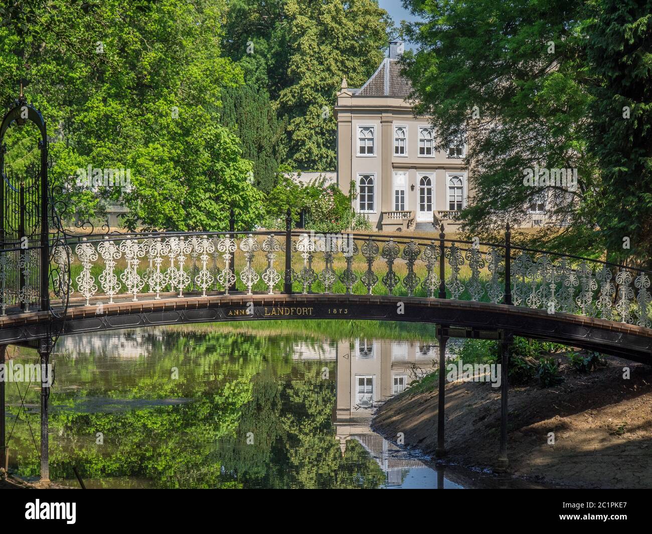 the small viallage of ulft in the netherlands Stock Photo - Alamy