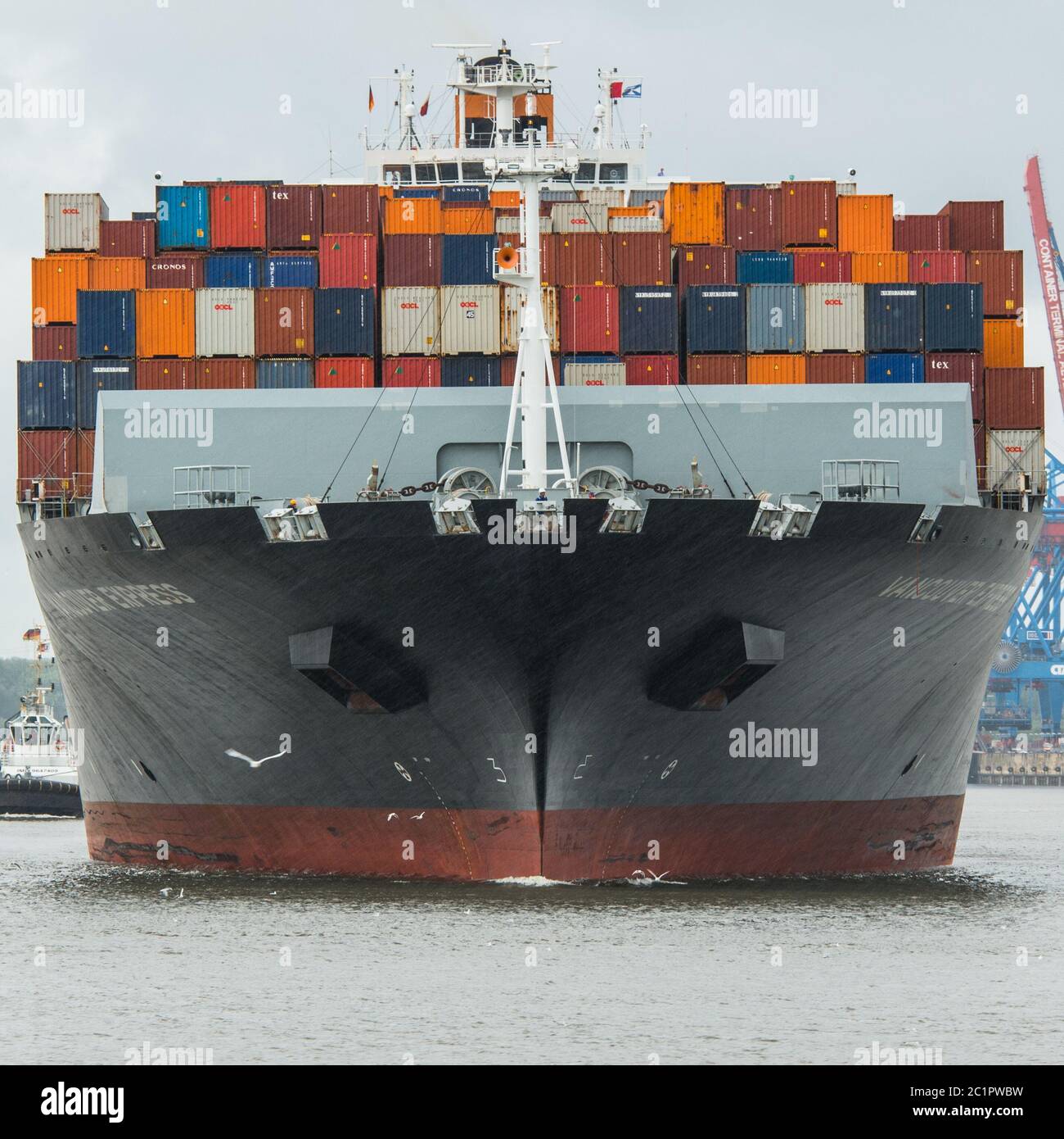 Container ship on the Elbe Stock Photo - Alamy