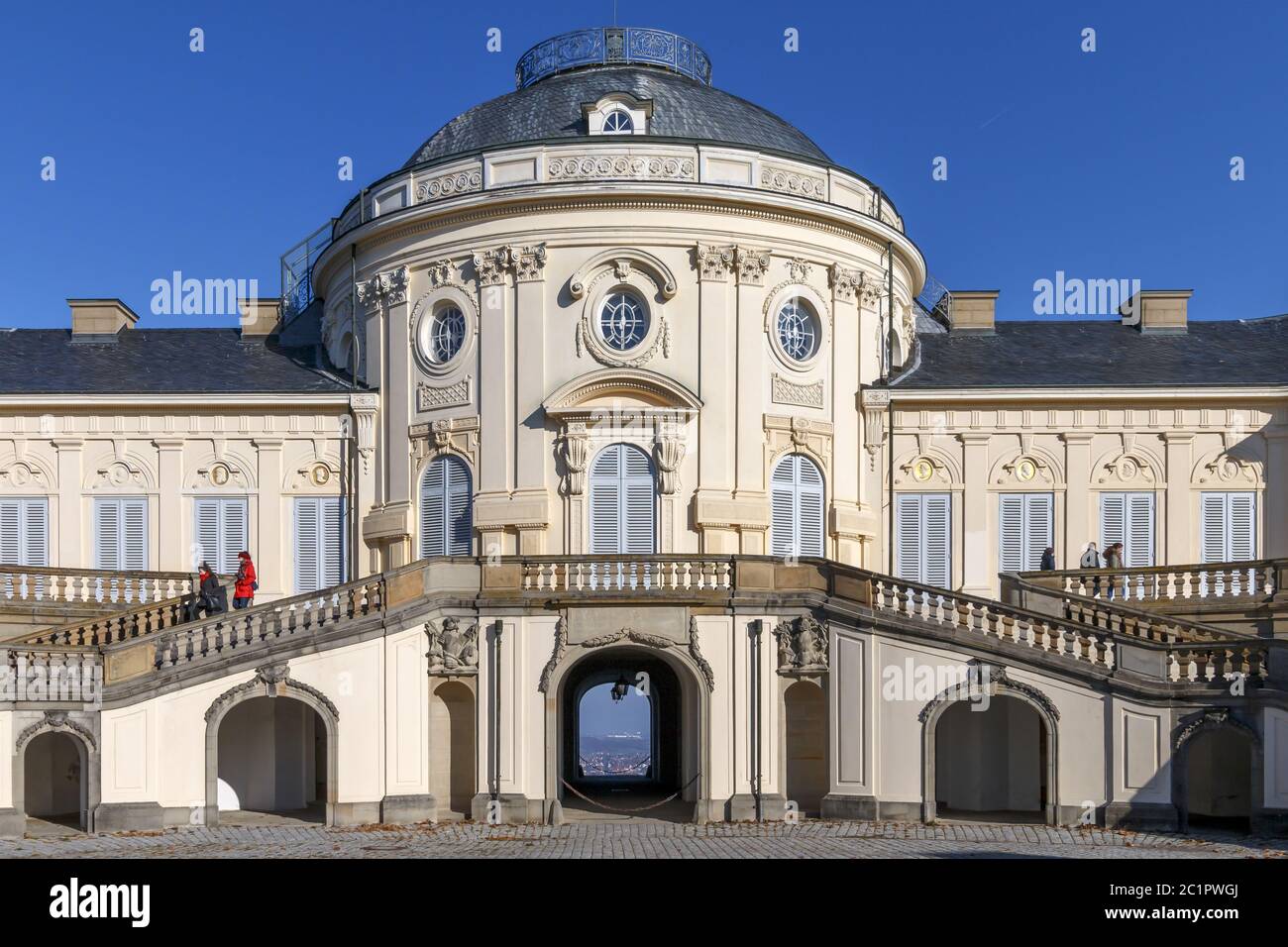 Dome construction hi-res stock photography and images - Alamy