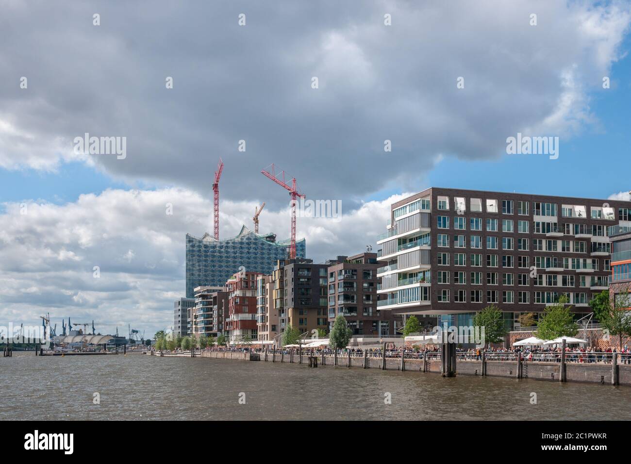 Hamburg hafencity apartment hi-res stock photography and images - Alamy