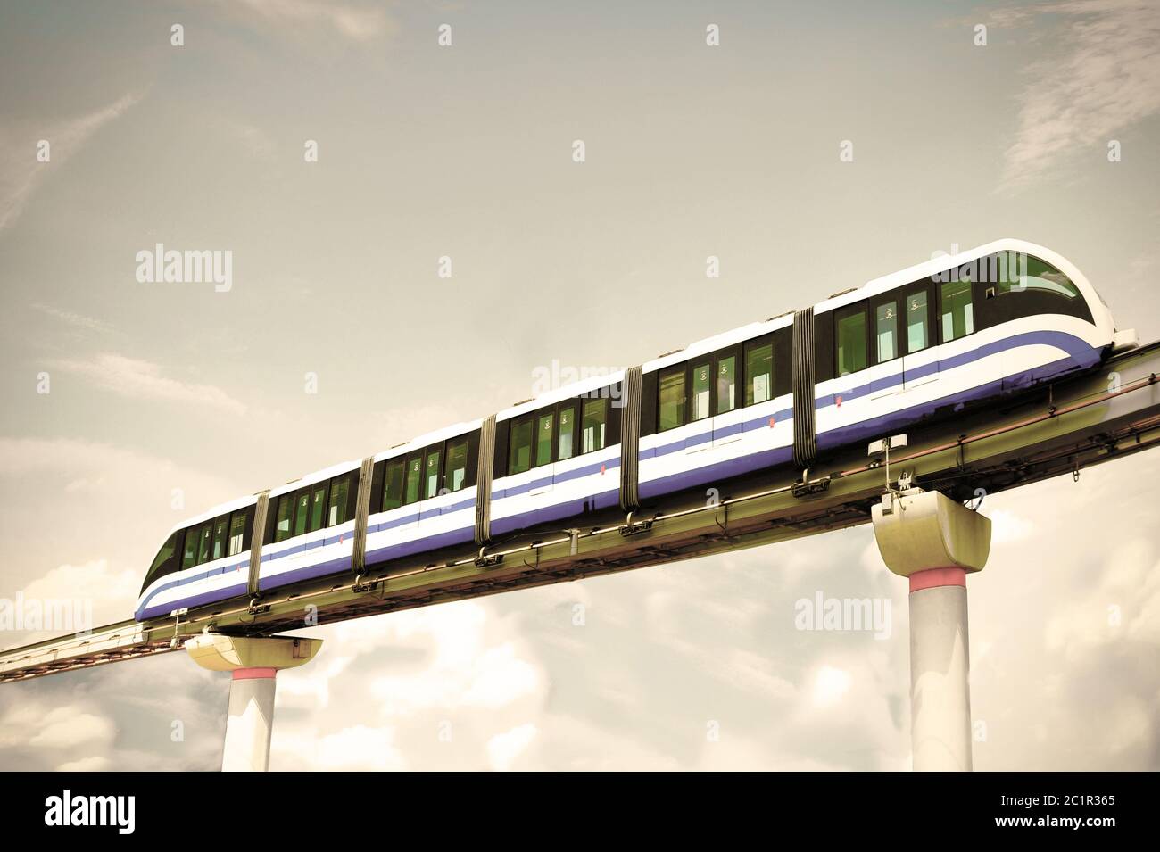 Monorail train hi-res stock photography and images - Alamy