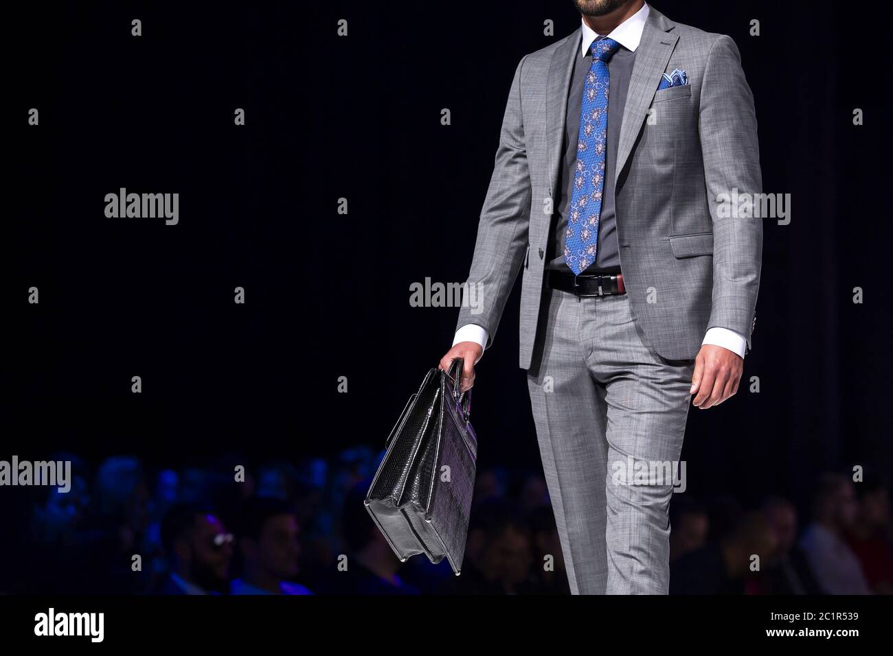 Black man runway model hi-res stock photography and images - Alamy