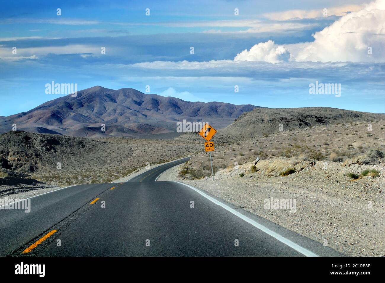 Valley crossing hi-res stock photography and images - Alamy