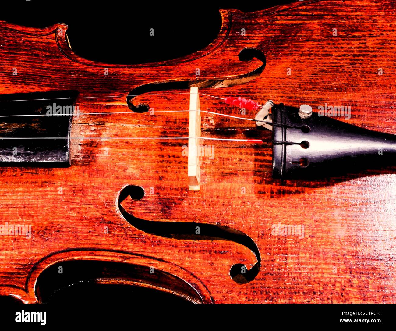 Violin shape hi-res stock photography and images - Alamy