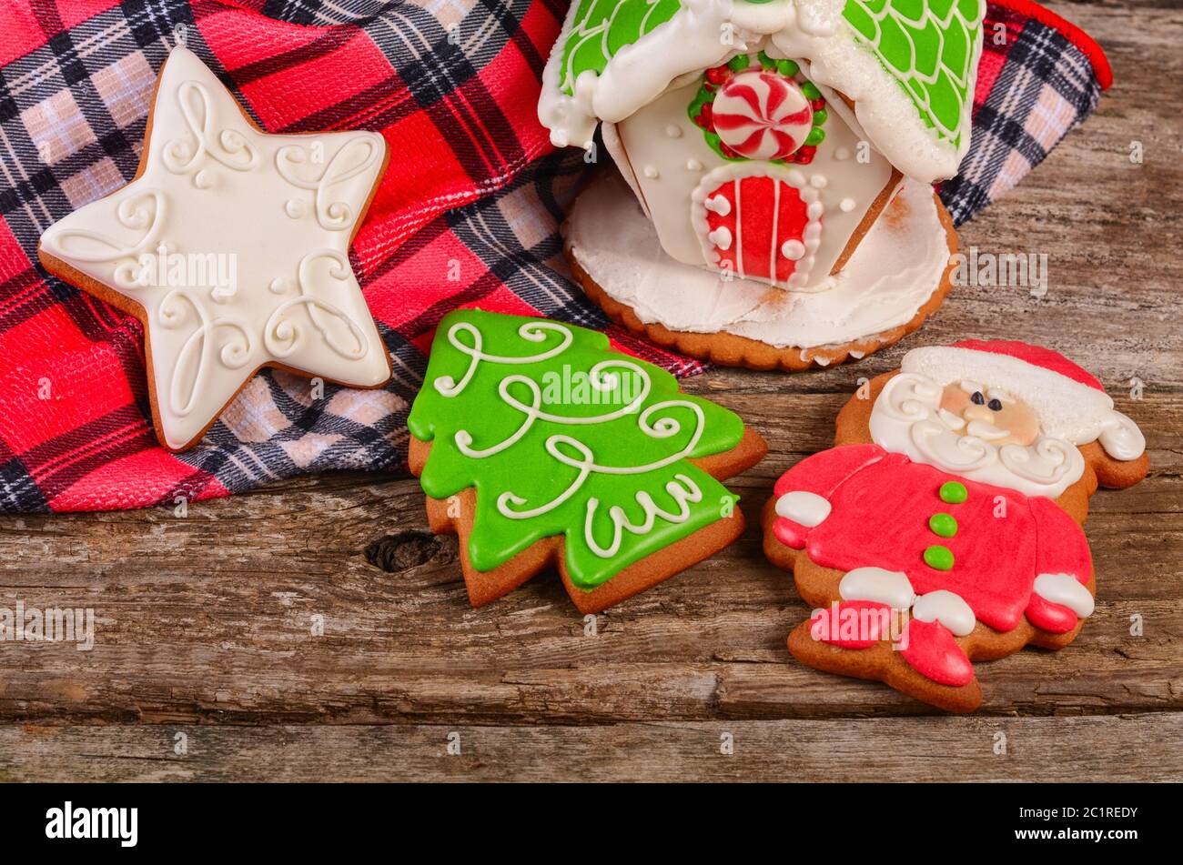 Gingerbread house on dark hi-res stock photography and images - Alamy
