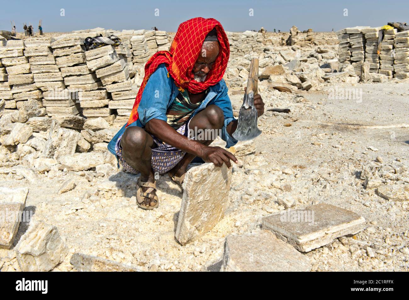 Afar region salt production hi-res stock photography and images - Alamy
