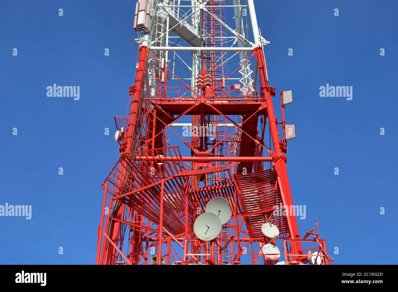 Cell phone tower red white hi-res stock photography and images - Alamy