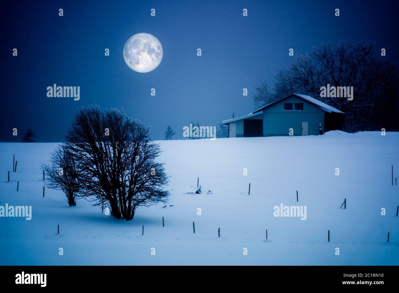 Full moon scenery hi-res stock photography and images - Alamy