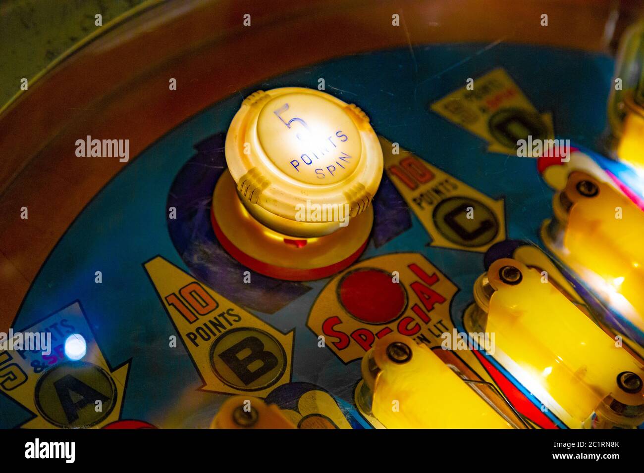 Pinball bumpers hi-res stock photography and images - Alamy