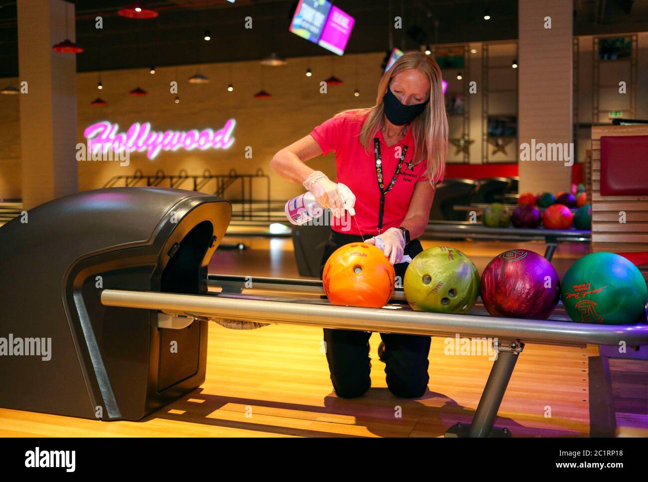 A member staff hollywood bowl hi-res stock photography and images - Alamy