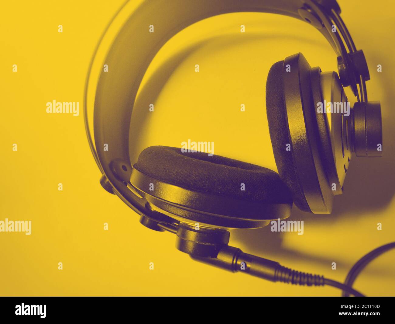 Professional headphones hi-res stock photography and images - Alamy