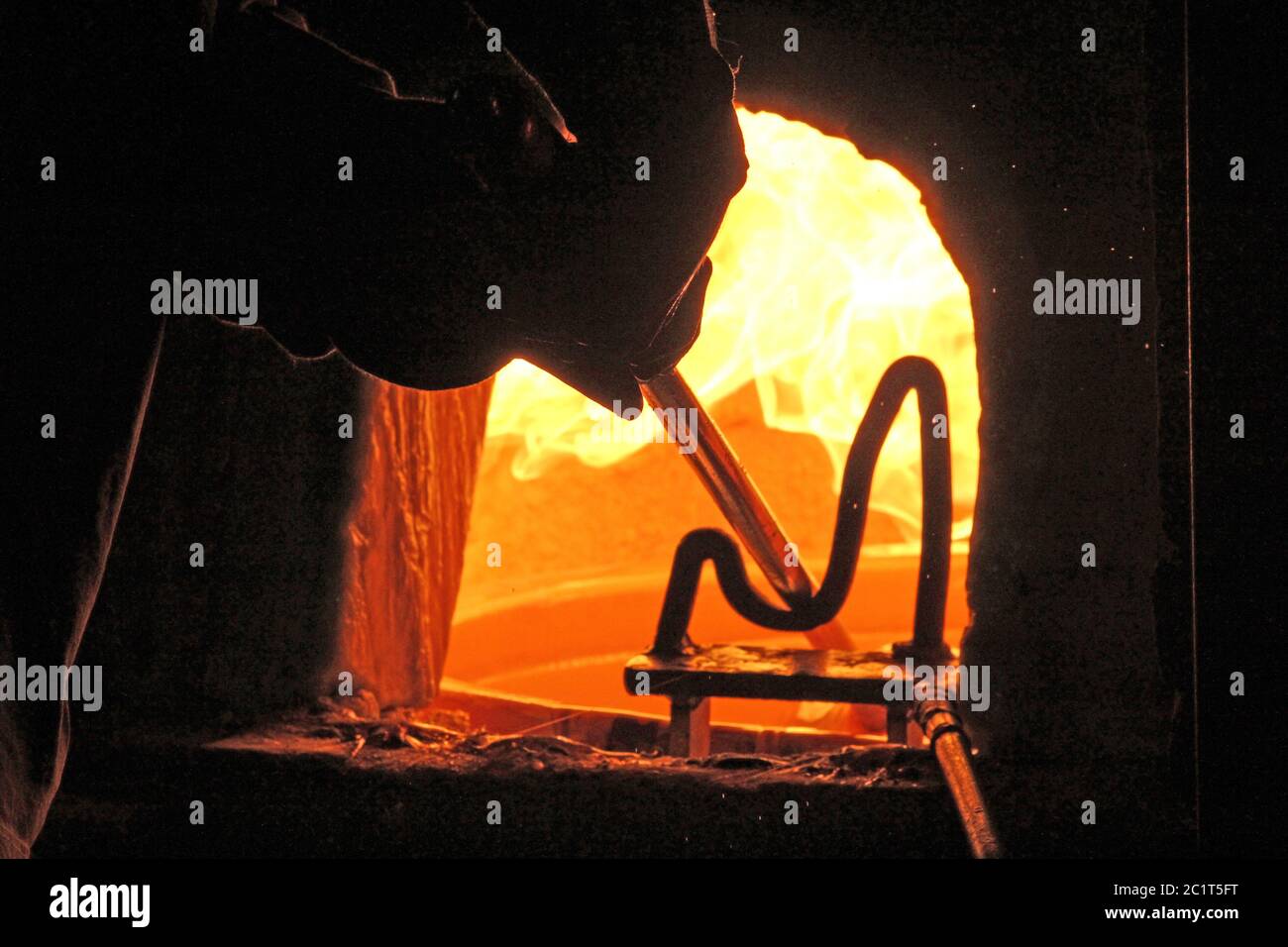 Broad sheet glass hi-res stock photography and images - Alamy