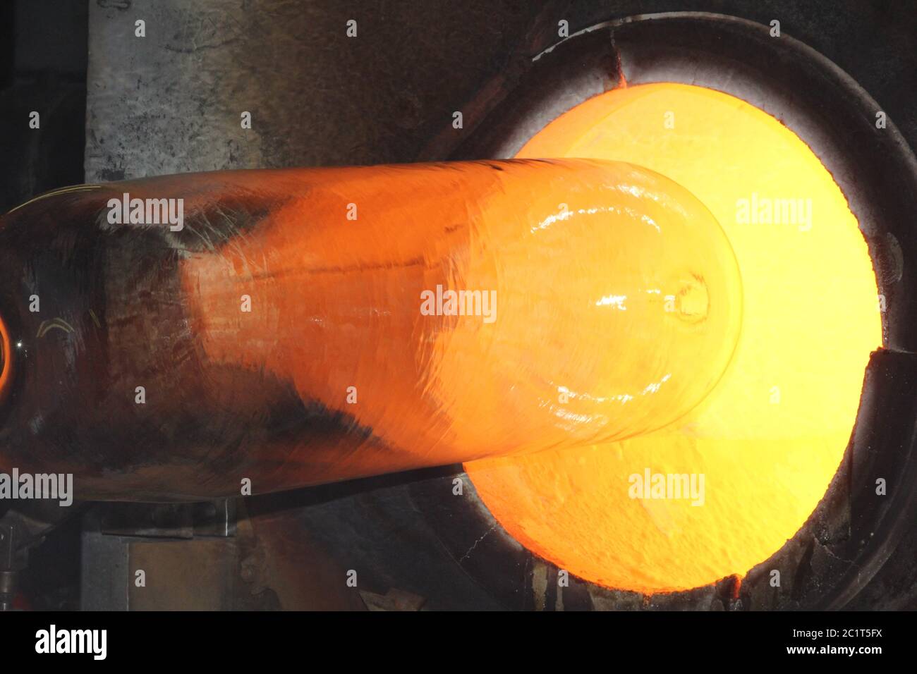 Broad sheet glass hi-res stock photography and images - Alamy