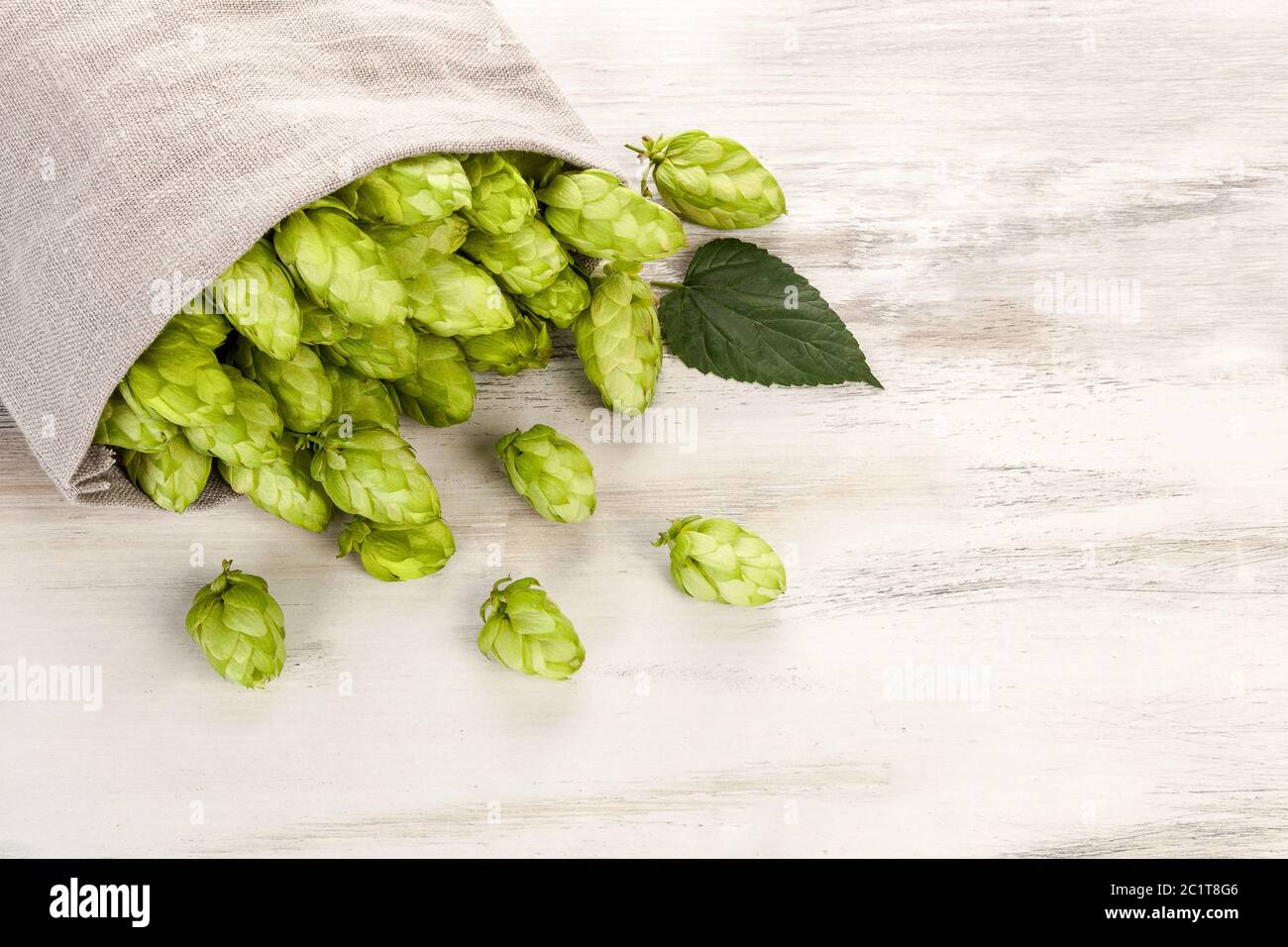 Hop sack hi-res stock photography and images - Alamy