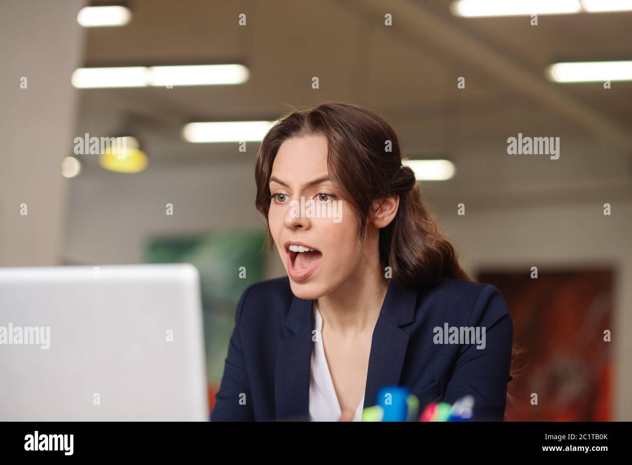 Convincingly hi-res stock photography and images - Alamy