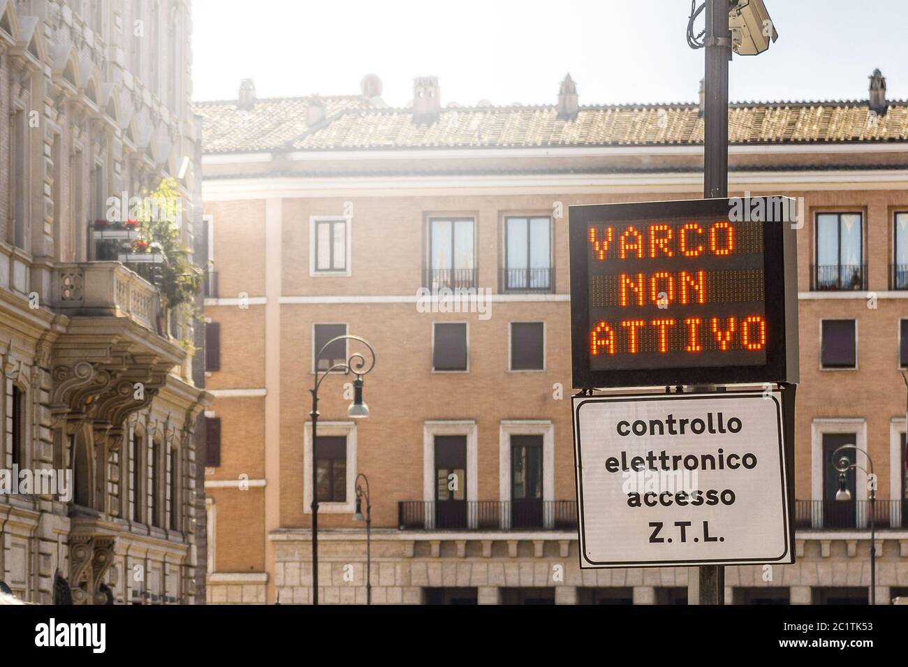 Italian Zona Traffico Limitato street sign in Rome Stock Photo - Alamy