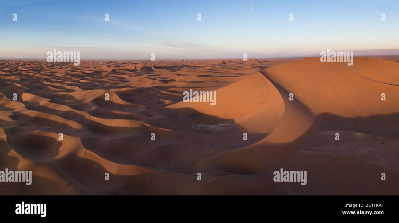 Sahara desert aerial hi-res stock photography and images - Alamy